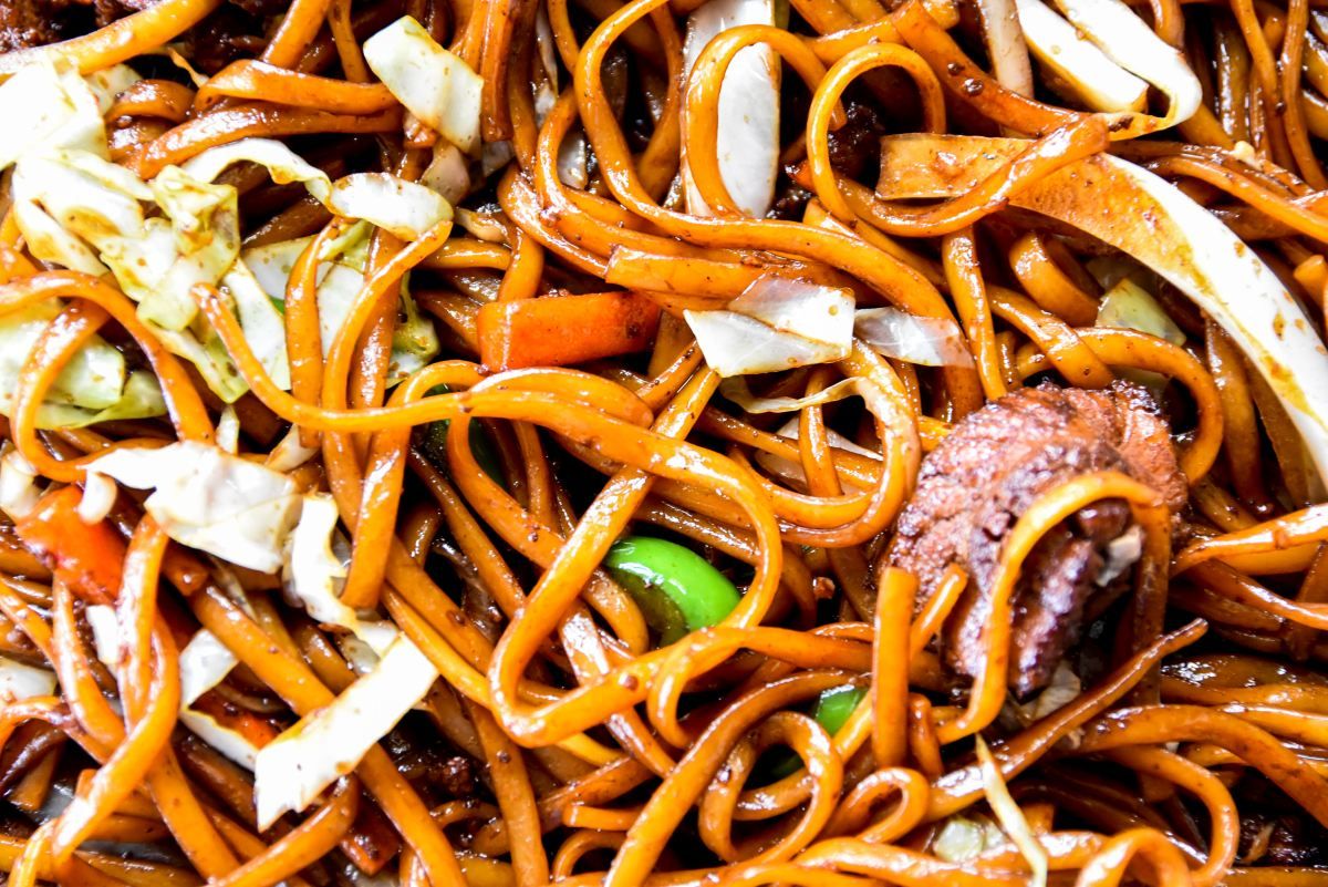 Traditional Fijian Food: 20 Foods to Try in Fiji 🥥