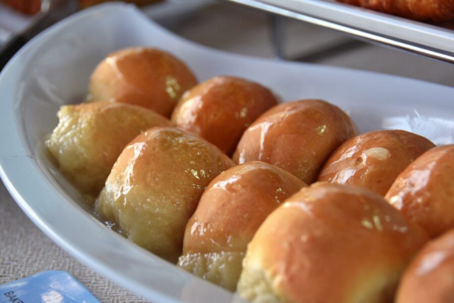 Traditional Fijian Food: 20 Foods to Try in Fiji 🥥