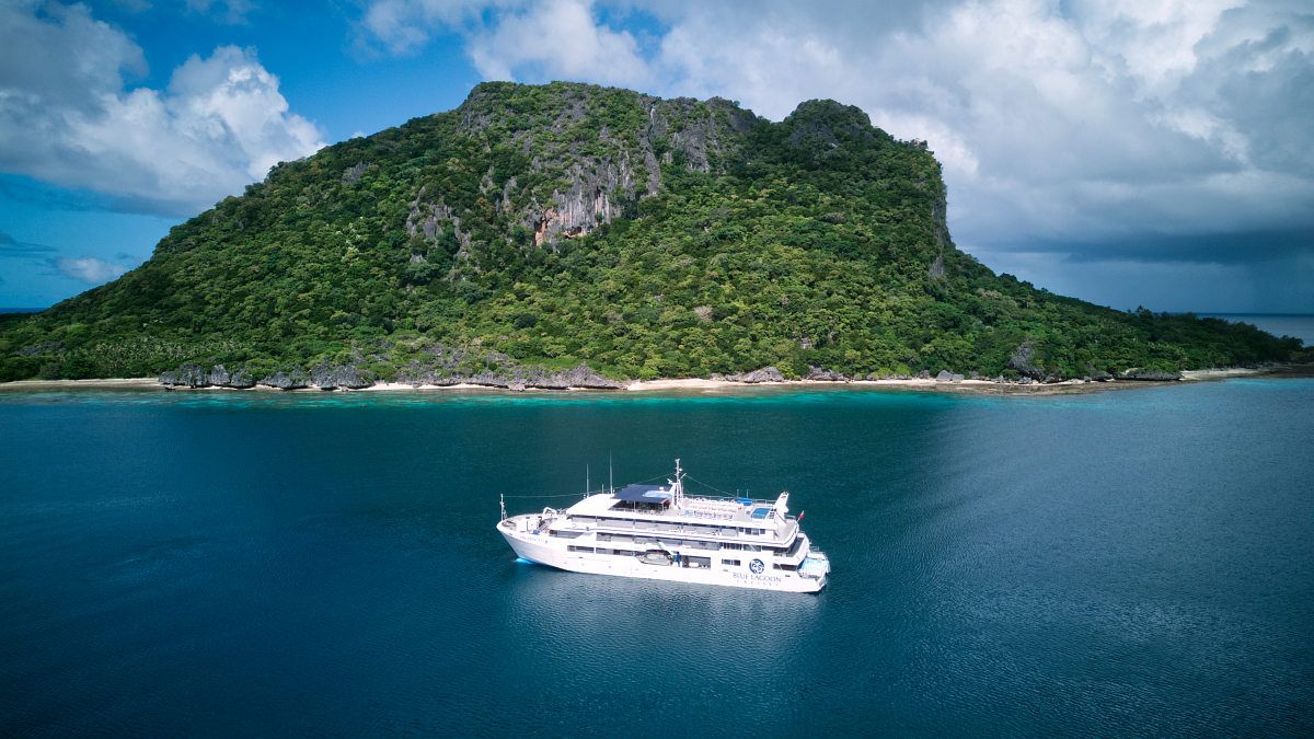 How to Get to the Sawa-i-Lau Caves in Fiji 🦇 [2026] - Fiji Pocket Guide