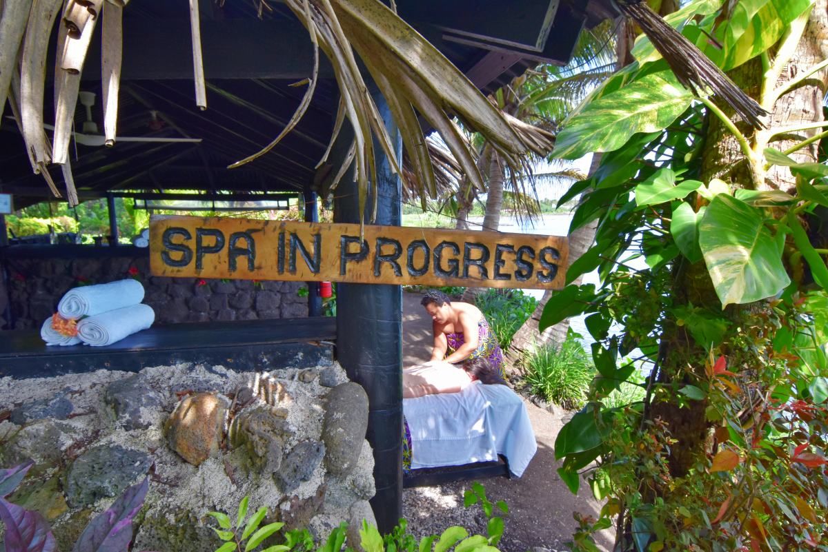 What is a Fijian Bobo Massage + 10 Spas You Must Try